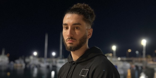 Logga signe son retour avec son nouveau titre ''Pas comme eux'' (Clip ...