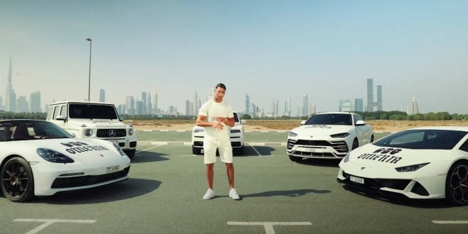 Maes revient fort avec ''Galactic'' (clip officiel)