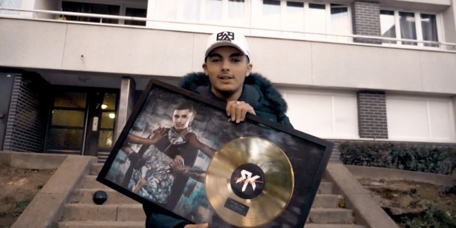 RK dépasse déjà la barre des 200.000 albums vendus à seulement 17 ans